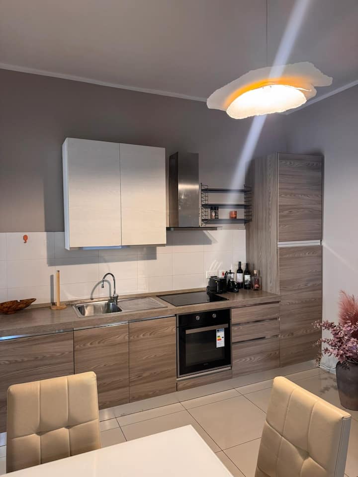 Bright 2br Flat, Perfect Location - Malte
