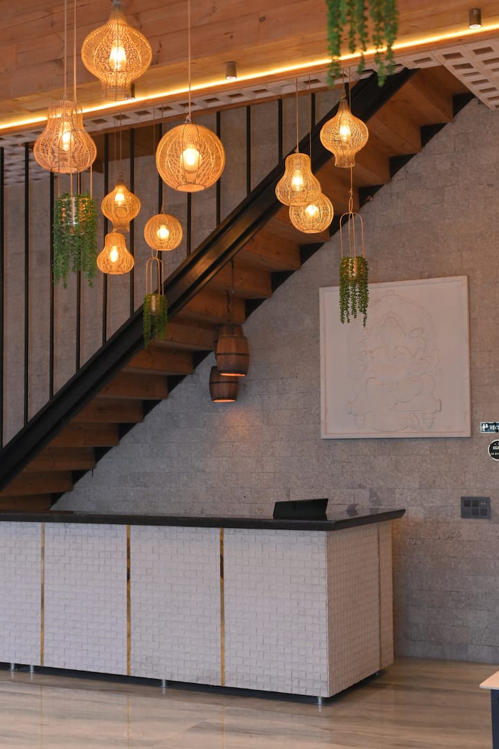 The Leaf Hotel, Boutique European Stay - 魯得希阿那