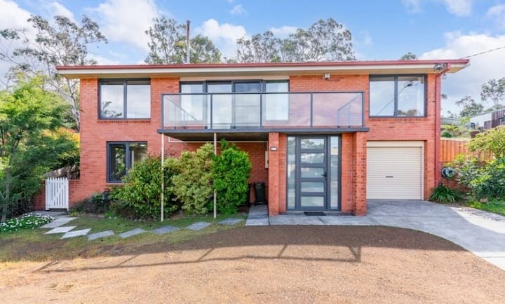 Hobart ‘Gordons Hill House’ Cosy Home Close To Cbd - Hobart