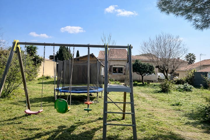 Maison Familiale Avec Jardin Et Terrasse 8 Pers - Le Luc