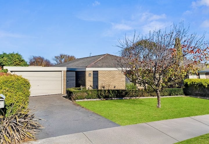 Spacious 4bed Room Retreat | Bbq, Ev Charger, Wifi - Warrnambool