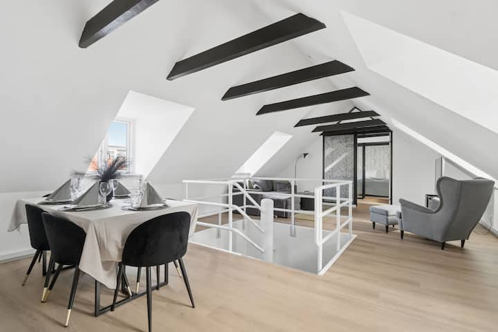 Aarhus C Lejlighed Med Byudsigt: Centralt & Hyggel - Aarhus
