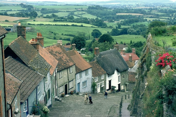 2-bed Home | Sleeps 5 | 2 Parking | Patio - Shaftesbury