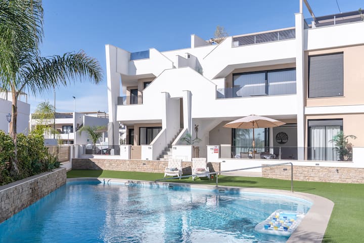 Luxe Vakantiewoning, San Pedro | Zwembad & Centrum - San Pedro del Pinatar