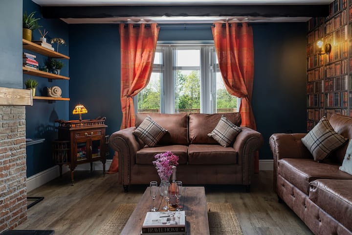 Spacious Family Getaway Hot Tub, Sauna & Garden - Abergele