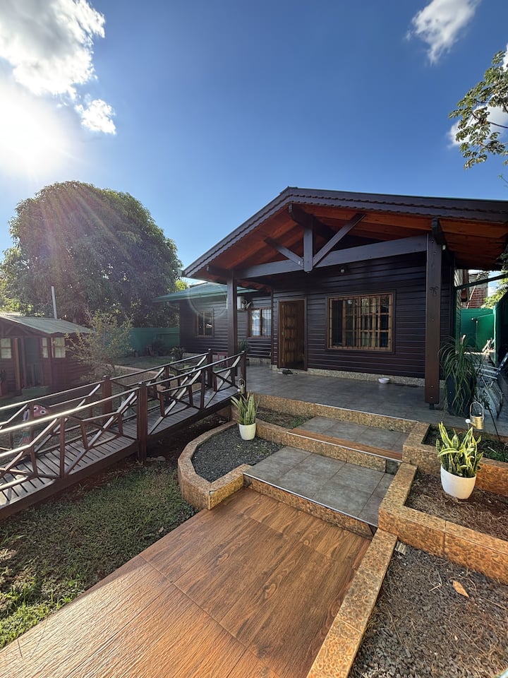 Alquiler De Casa En Zona Céntrica - Eldorado, Misiones, Argentina