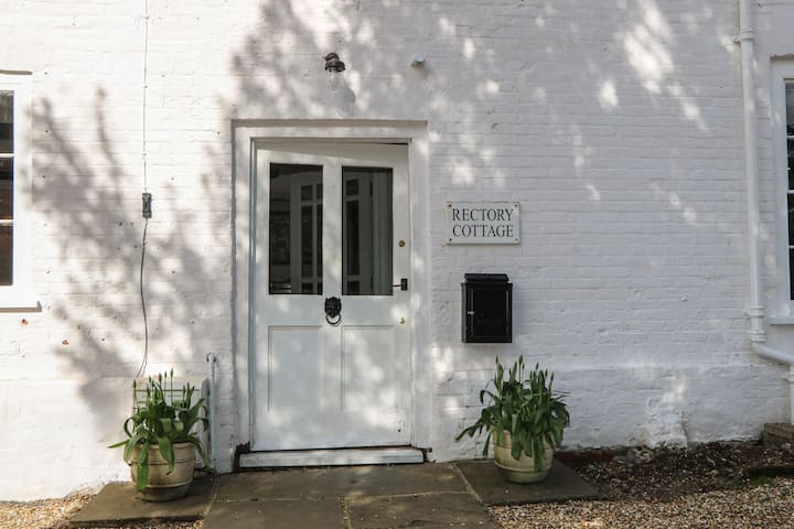 Rectory Cottage - Alton