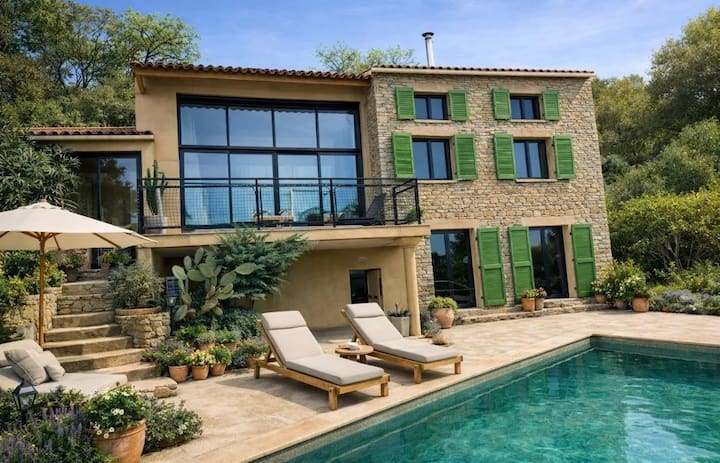 Villa De Charme En Pierre, Vue Mer, Piscine 8/9p - Vallauris