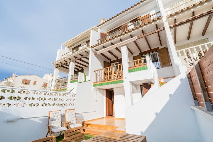 Casa Ingravita: Calma Frente Al Mar - Cunit