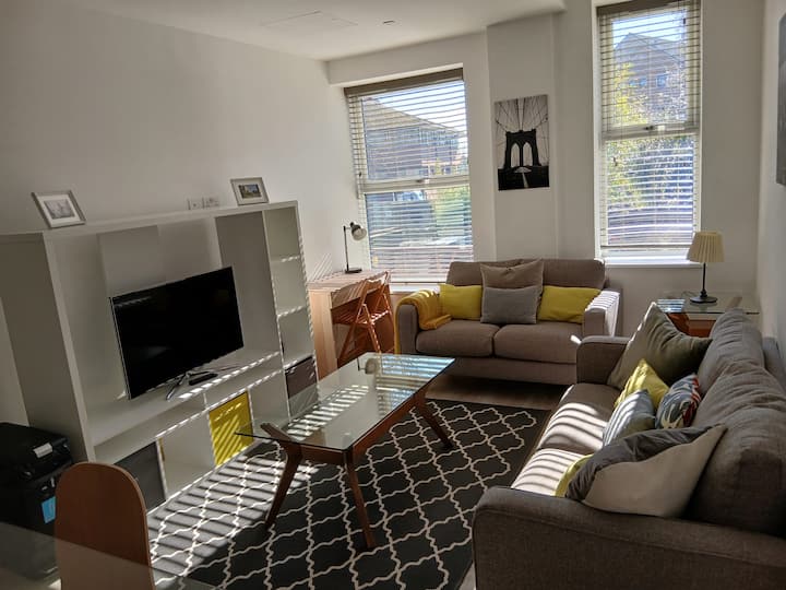Lovely One Bed Apartment Guildford Town Centre - イギリス ギルフォード