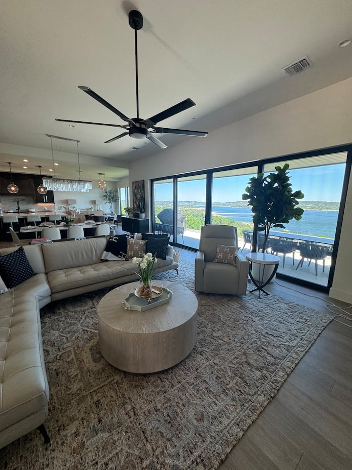 Lakeside Lux Retreat Lake Travis Views In Austin - Volente, TX