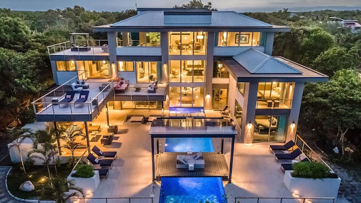 Luxury Beachfront Villa W/ Private Chef,placencia - Placencia