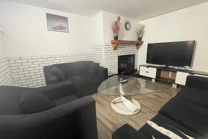 Sleek 2bedroom Basement Home In Fort Erie - Buffalo, NY