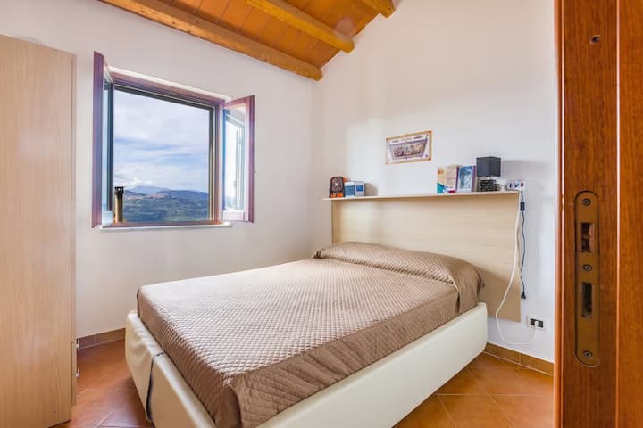 Colonna - Casa Vacanza Valle Halaesa - Tusa