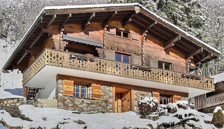 Chalet Haut De Gamme à Pied Pistes Et Village - Les Gets