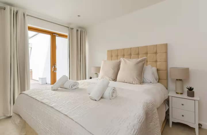 Modern Cardiff City Apartment, The Best Location - Cardiff