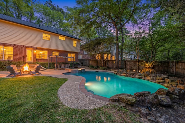 Resort-style Pool +Spa +Bbq | Spacious 4 Bdr Home - The Woodlands, TX