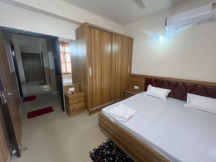 2 Bhk Full Furnished Flat In Near Prem Mandir - Vrindavan
