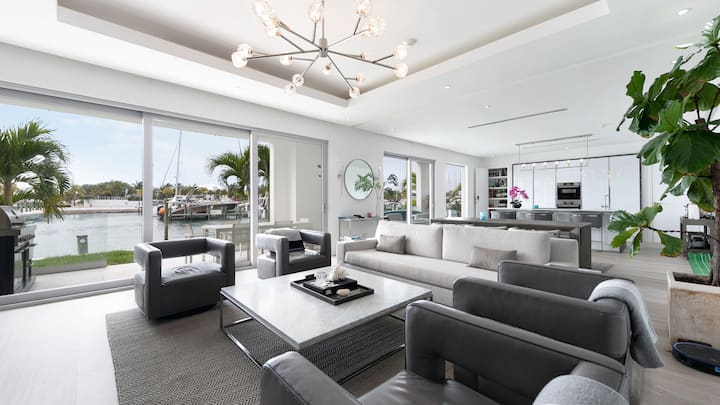 *The Marina House At One Marina* - The Bahamas