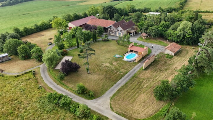 Deux Gîtes Au Calme - Groupes - Jacuzzi - Piscine - Gers