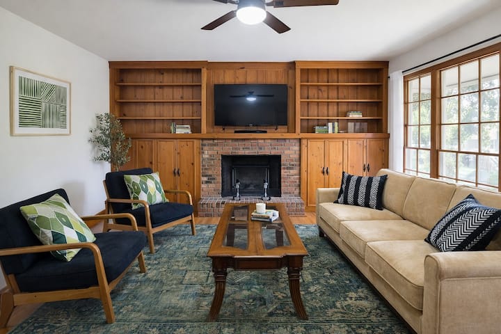 Peaceful 2 Bed Home W/ Private Yard, Quiet Spot - Spartanburg, SC