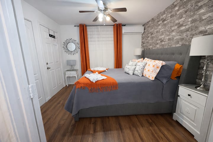 Cozy & Affordable Montreal 1br Getaway - Varennes