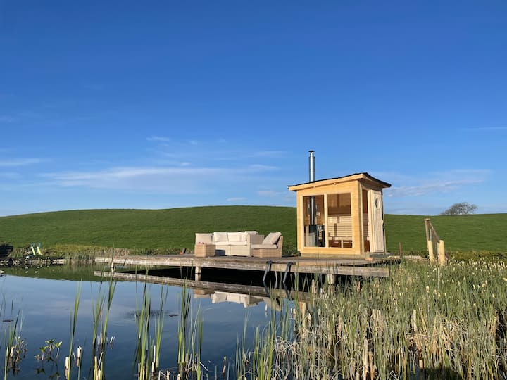 Off-grid Lake District Hut · Sauna & Wild Pool - United Kingdom