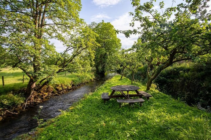 Dipper Boutique Mill, Copper Bath, River Views - Settle