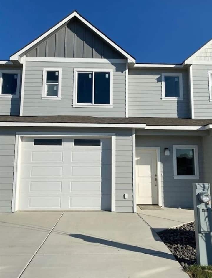 The Modern Quillan - Pasco, WA