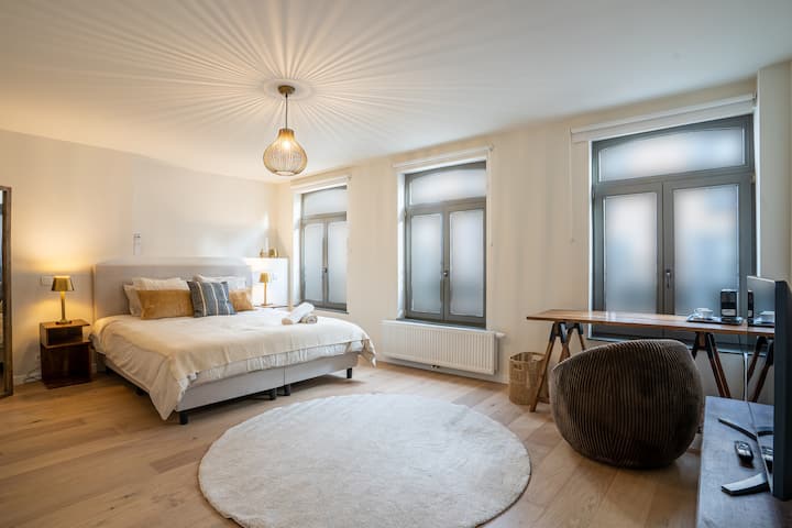 New - La Maison - Brusseleir (1st Right) - Bruselas, Bélgica