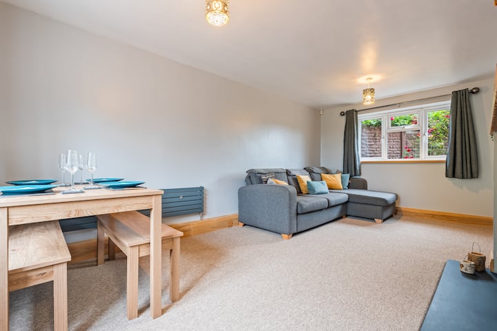 #135 Lux Countryside Retreat W/ Hottub |Sleeps 7 - Bewdley