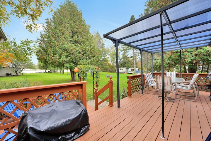 Cozy Lakeside Cottage | Heat & Kitchen|canal Lake - Kawartha Lakes