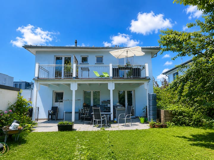 Sonnige Ferienwohnung - Nienhagen