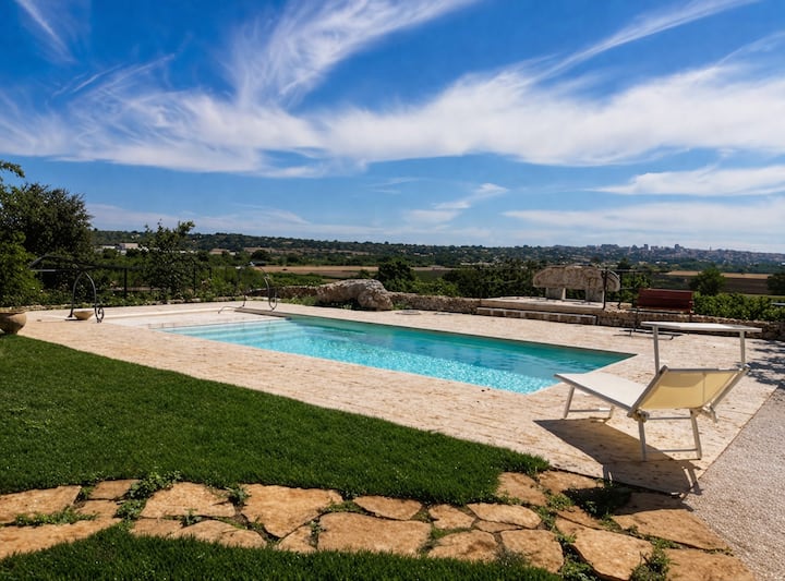 Tenuta Colavecchio | Bedroom With Living Room - Putignano