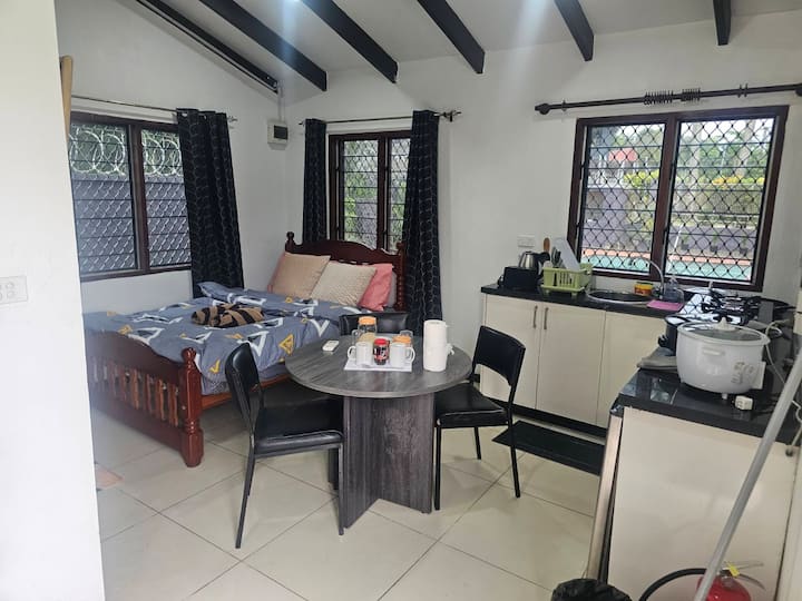 Self-contained, Pool &Laundry Shared, Near Usp - Fiji