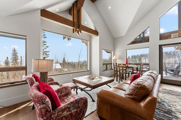 Luxury Mountain Home | Unmatched Views + Hot Tub - Silverthorne, CO