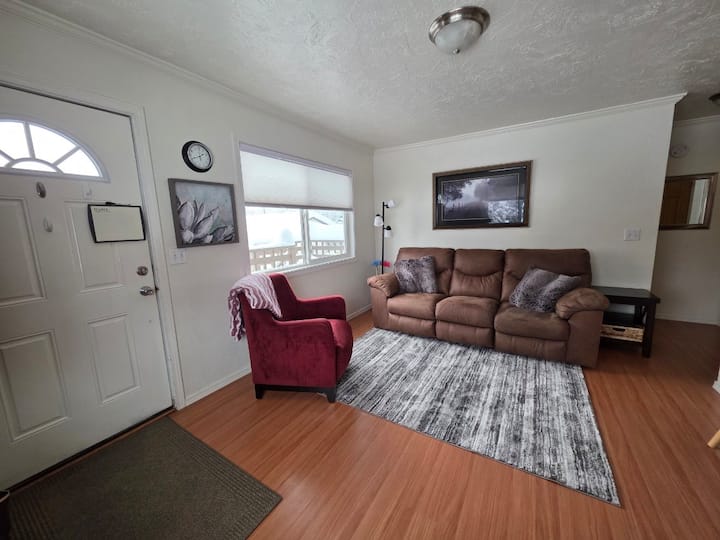 2br Tongass Retreat - Juneau, AK