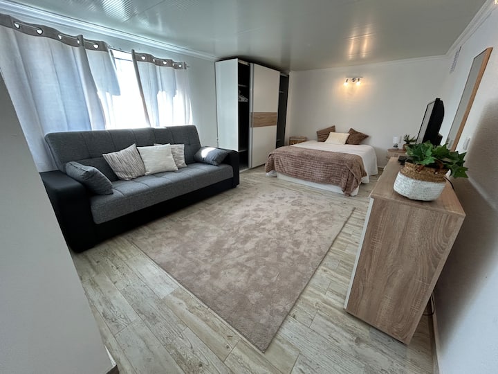 Casa Na Charneca Da Caparica Com Espaço Exterior - Costa da Caparica