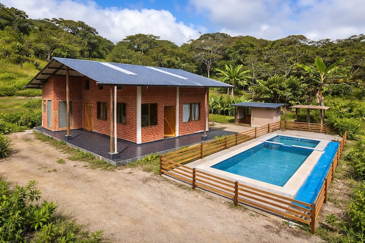 Casa Con Piscina Y Jacuzzi | Chocó Andino- Tulipe - Yunguilla