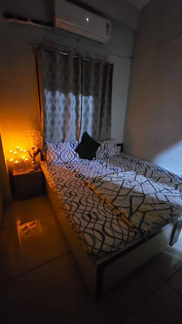 Aesthetic 1bhk Retreat | Furnished · Safe · Quiet - Indore