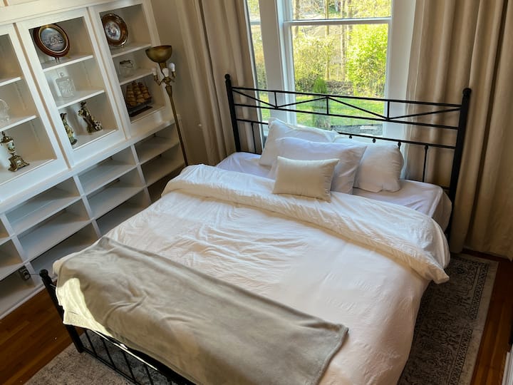 The Mayor’s Mansion On Hanover Street. - Signal Mountain, TN