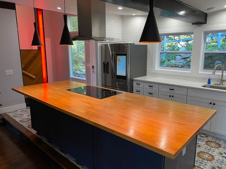 Tranquility Lake House - Lake Hopatcong, NJ