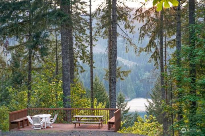The Cozy Cushman Cabin - Hoodsport, WA