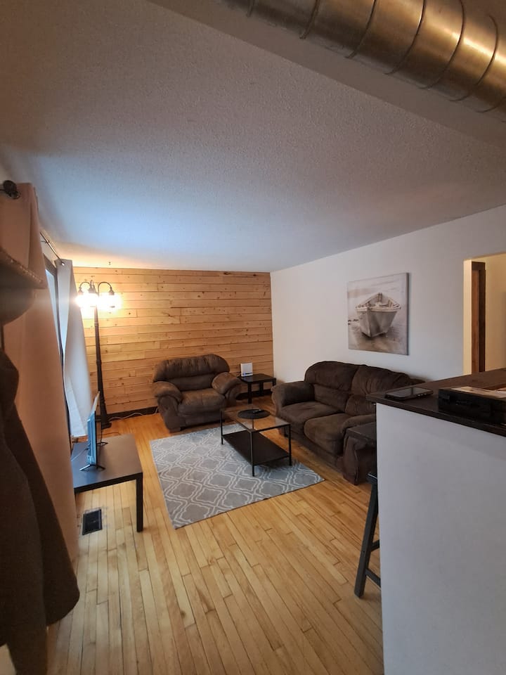 Private Main Floor 2 Br 1bath: Hull Hosp 4m Drive. - Gatineau