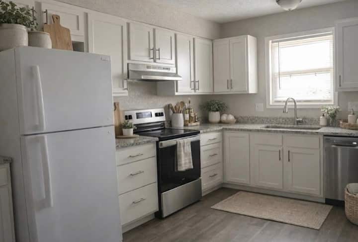 Cozy Duplex Escape Near Kc - Independence, MO