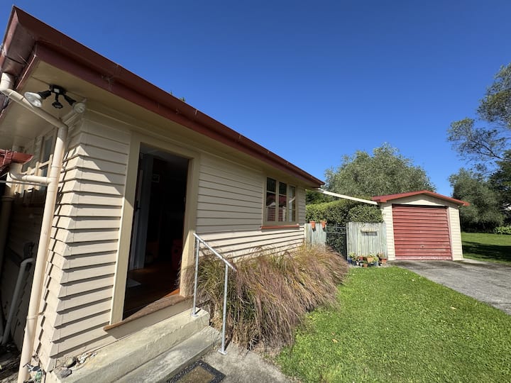 Constable's Cottage - Duntroon