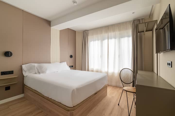 Lee Hotel Andorra - Standard Room With Views - Andorra la Vieja