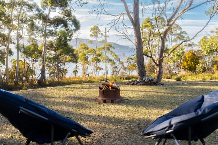 Oceanview Studio With Bath | Romantic Bruny Escape - Bruny Island