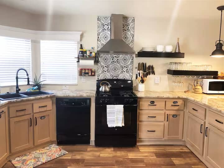 Great Home Base For Antelope, Horseshoe, Or Powell - Page, AZ