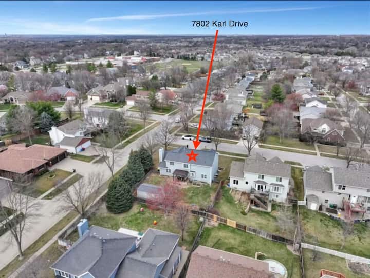 Spacious 6br | Downtown | Great Area - Lincoln, NE
